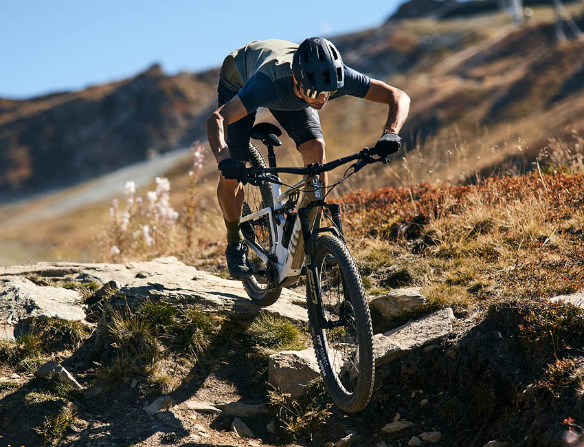 BMC Mountain Cross-Country E-Bikes | Fourstroke AMP LT