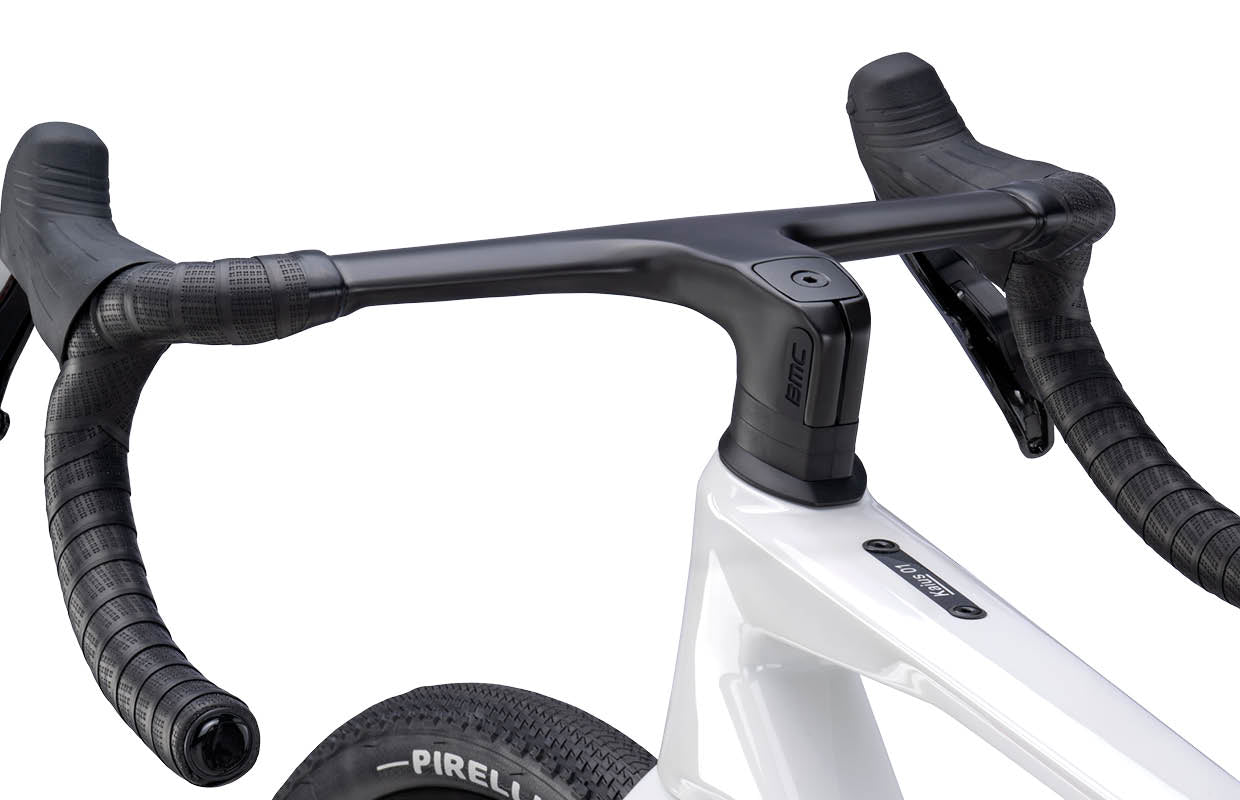 Kaius 01 TWO Off-White – BMC USA Corporation