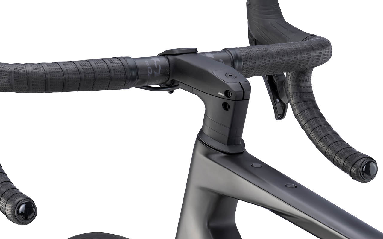 Roadmachine 01 THREE Carbon Black – BMC USA Corporation